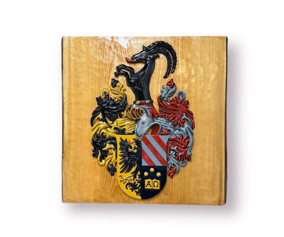 Coat of Arms Family Crest Coat of Arms Wood Carving Surname Crest ...