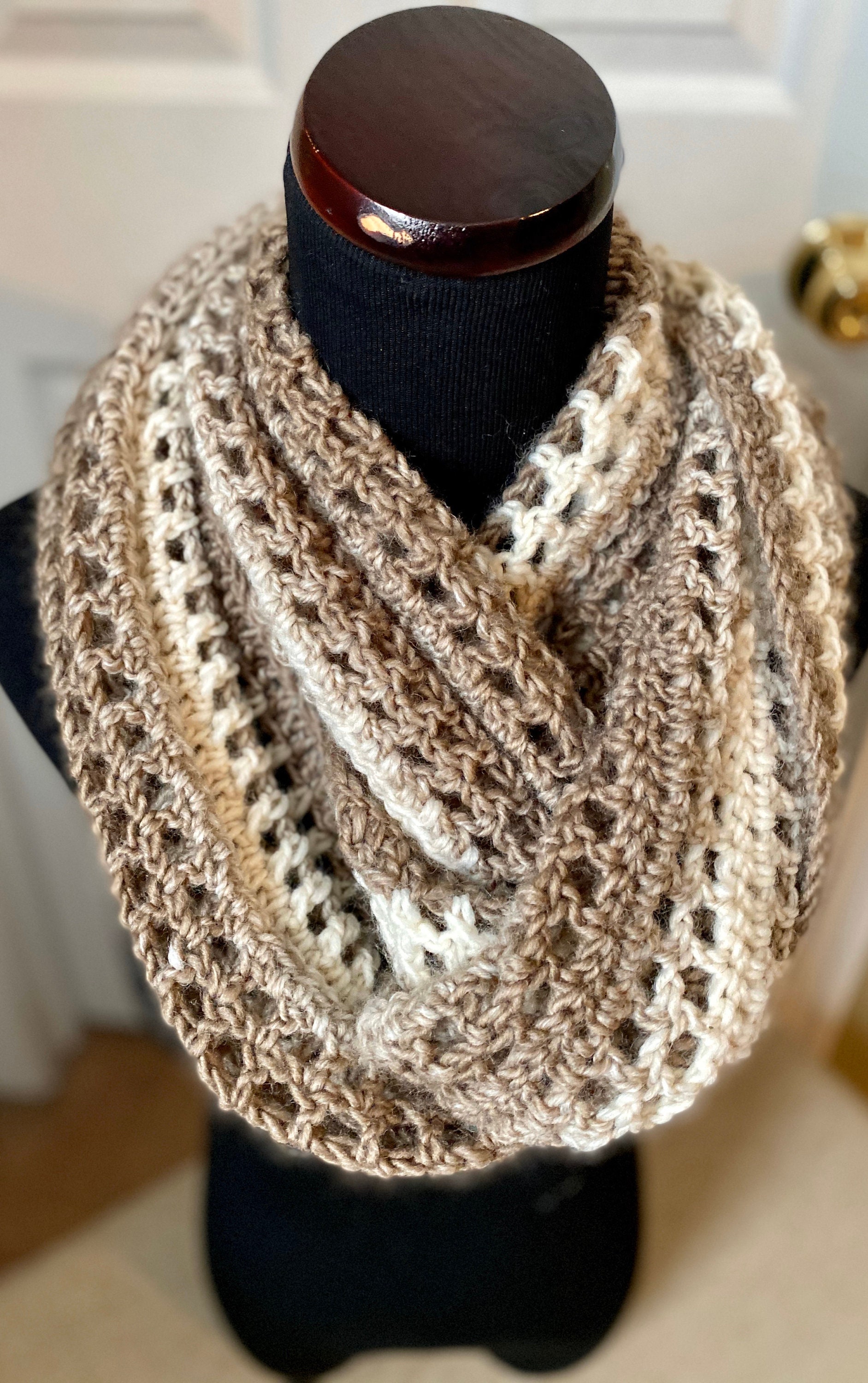 Color changing Infinity scarf-warm-2020/2021 fall/ winter | Etsy