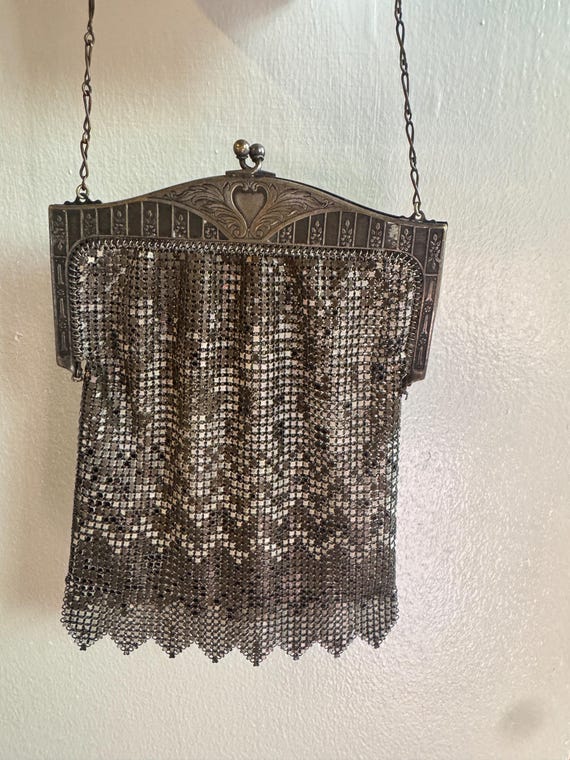 1920s Antique Metal Mesh Purse Ornate Metal Frame Vin… - Gem