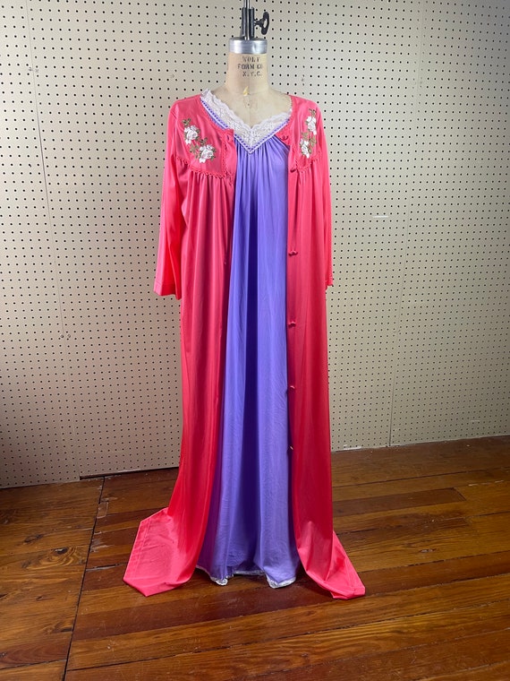 70s Vintage Robe M Lorraine Dressing Gown Coral Nylon… - Gem