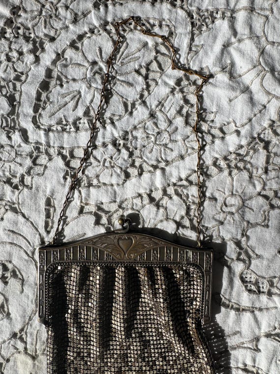 1920s Antique Metal Mesh Purse Ornate Metal Frame Vin… - Gem