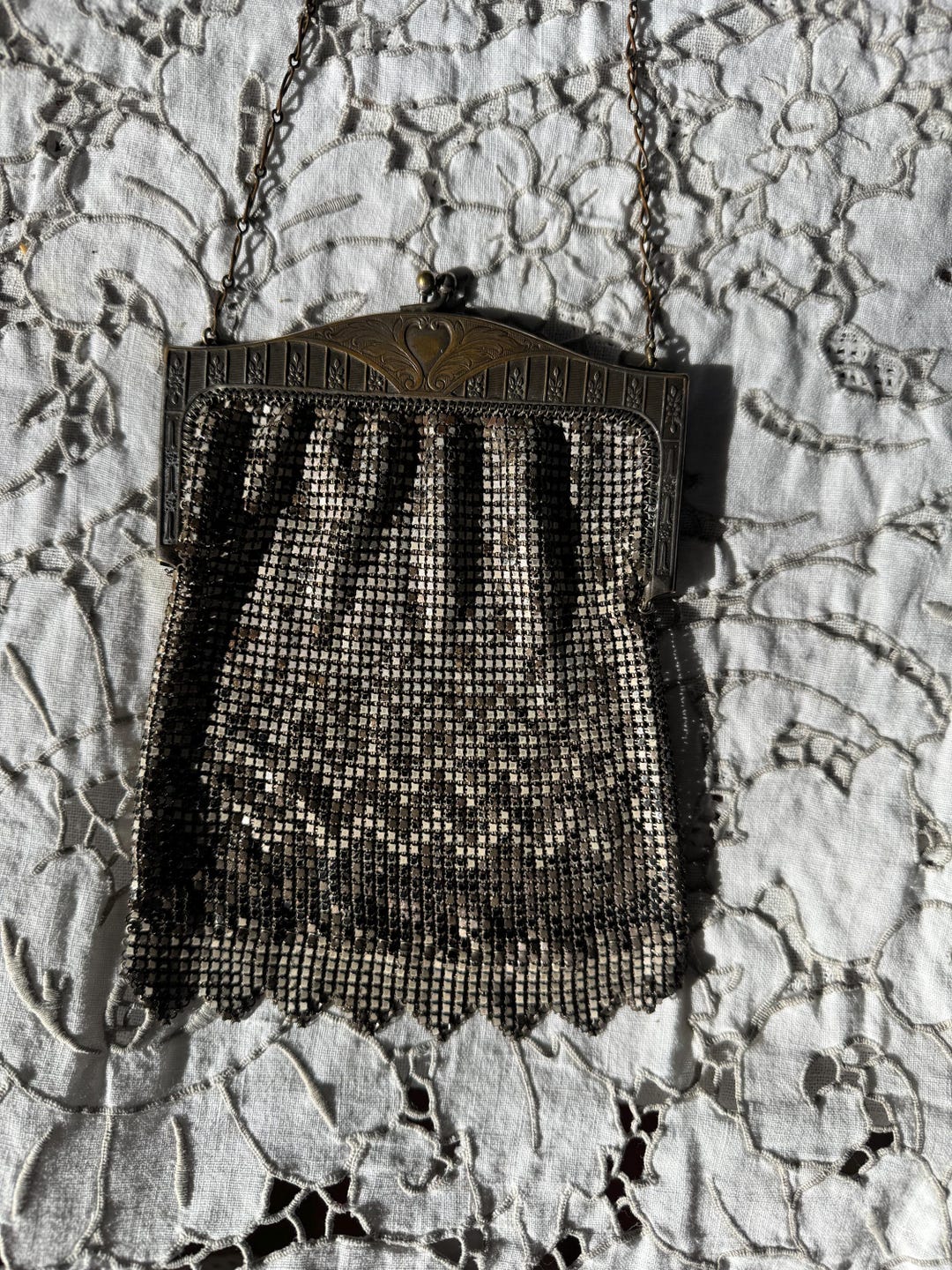 1920s Antique Metal Mesh Purse Ornate Metal Frame Vintage Chain Link ...