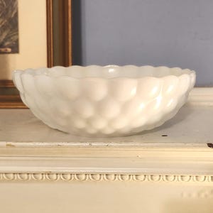 Vintage Milk Glass Serving Bowl Anchor Hocking Fire King Bubble 8" Bowl ...