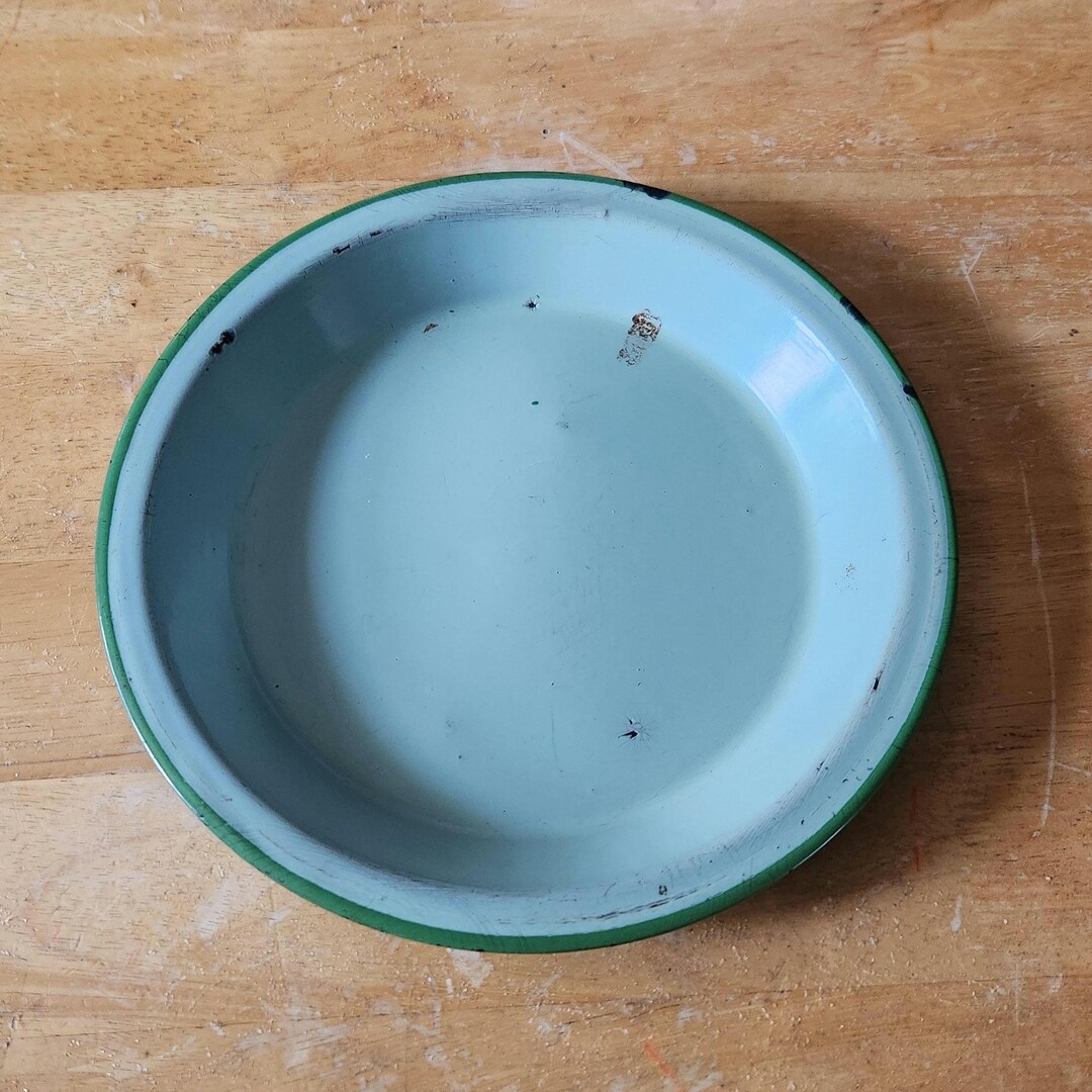 Vintage Enamelware Pan Green Pie Pan 9" Plate Bowl Antique Home Decor ...
