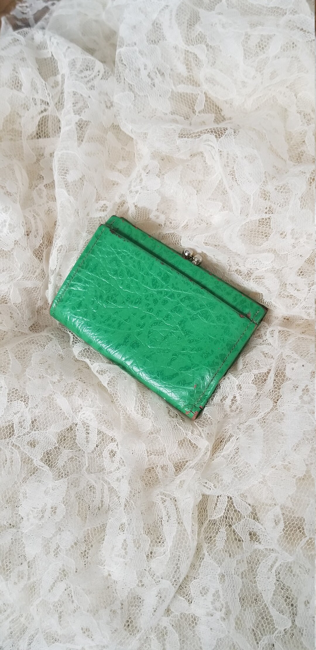 Vintage Baronet Wallet Bright Green Cowhide Trifold Wallet Kisslock ...