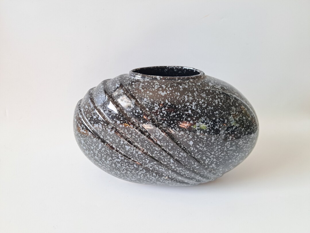 80's Art Deco Revival Vase by Artmark Pleated Black & - Etsy