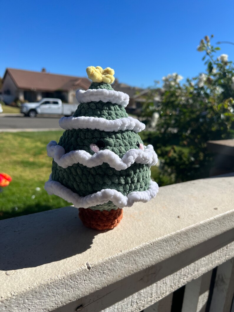 Crochet Christmas Tree Plush Handmade Christmas Gift Holiday Decor ...