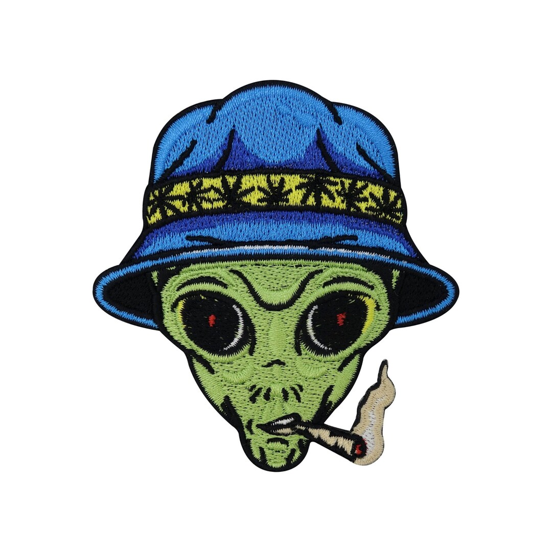 Iron-on Patch Smoking Weed Alien Funny Stoner Patches, UFO Iron-on ...