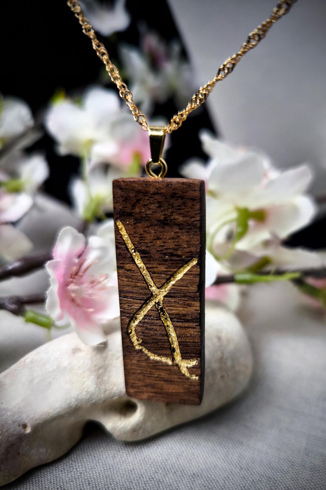 Unique Kintsugi Jewelry: Walnut Wood Pendant With Stunning 24k Gold ...