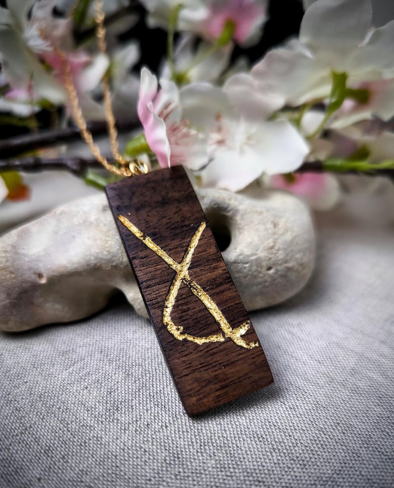 Unique Kintsugi Jewelry: Walnut Wood Pendant With Stunning 24k Gold ...
