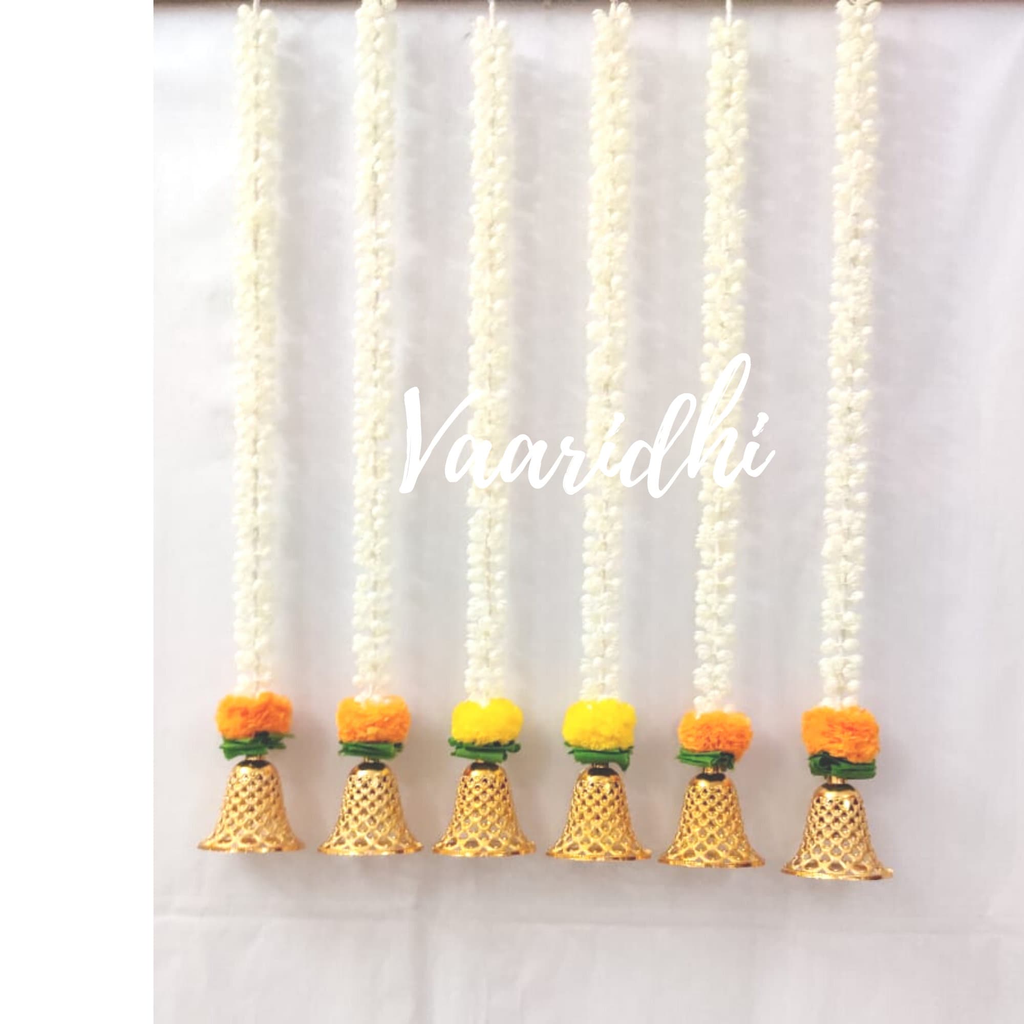 Mogra Garlands 5ft Long With Marigold Flower & Pan Patta for Wedding ...