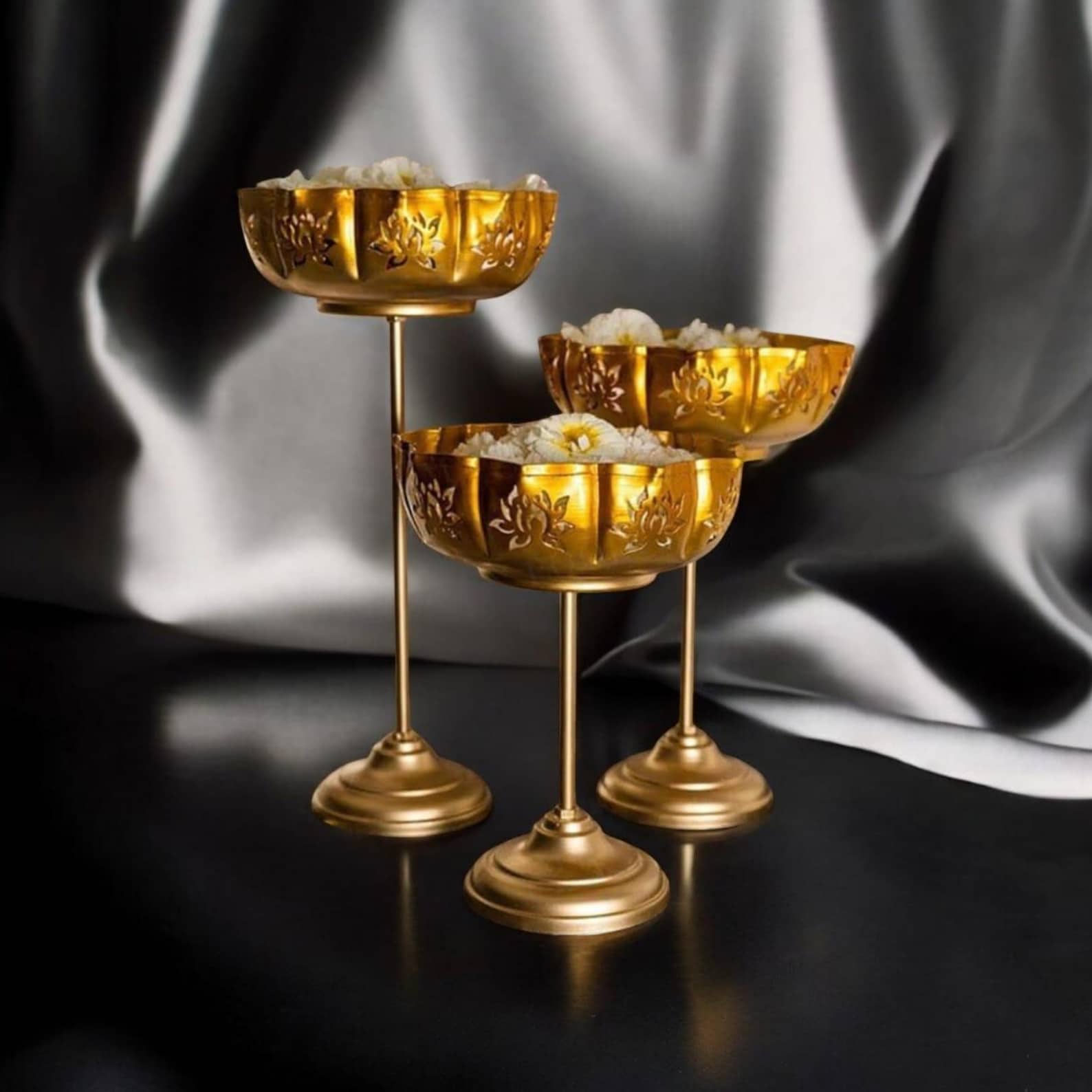 Brass Urli Bowl Set for Decoration Home Decor Table /wedding and Event ...