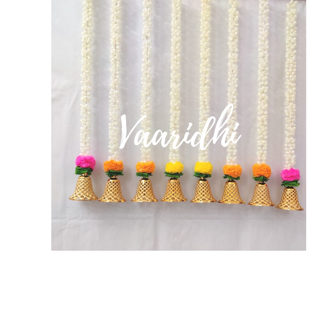 Mogra Garlands 5ft Long With Marigold Flower & Pan Patta for Wedding ...