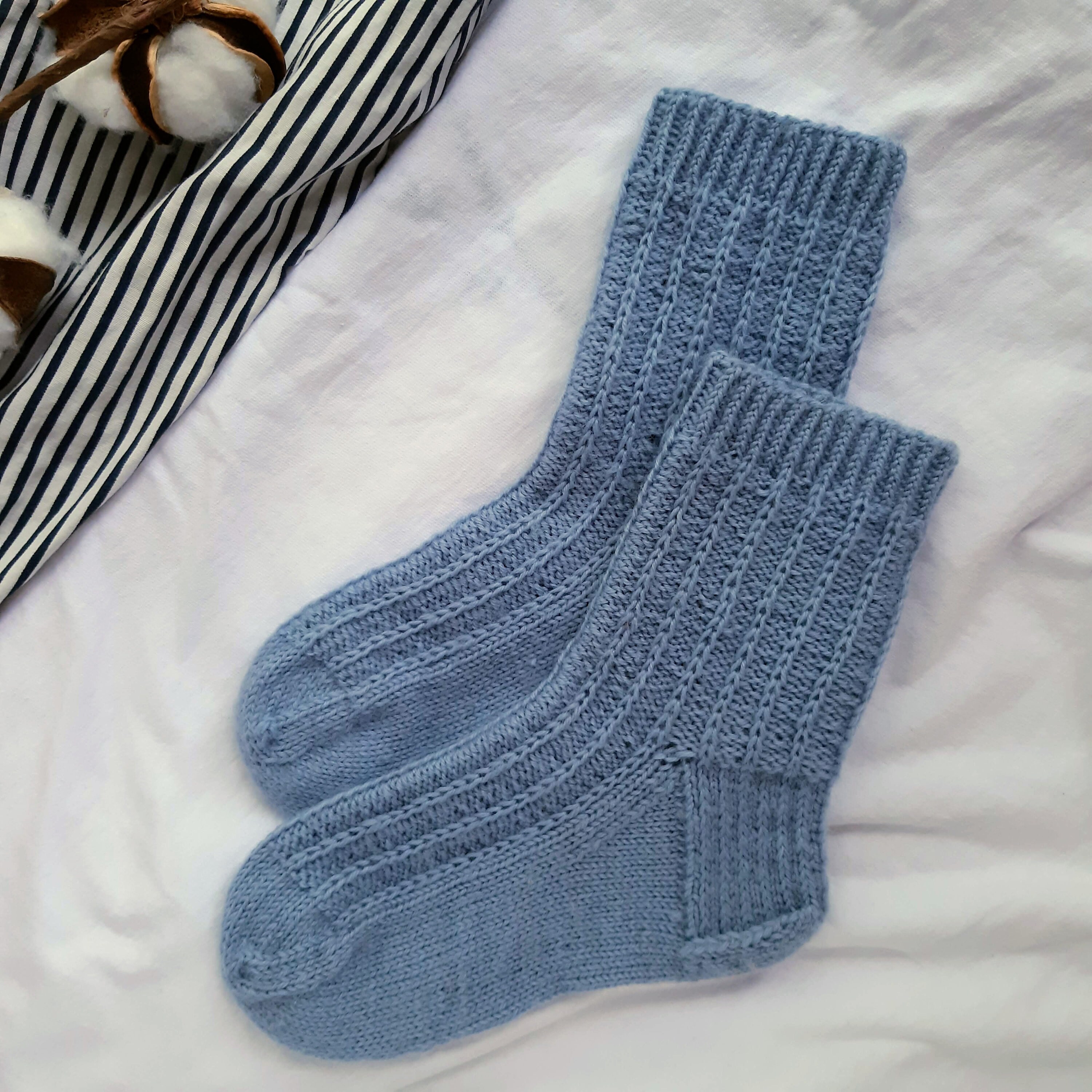 Sock knitting pattern Knitting patterns Wool socks Socks | Etsy