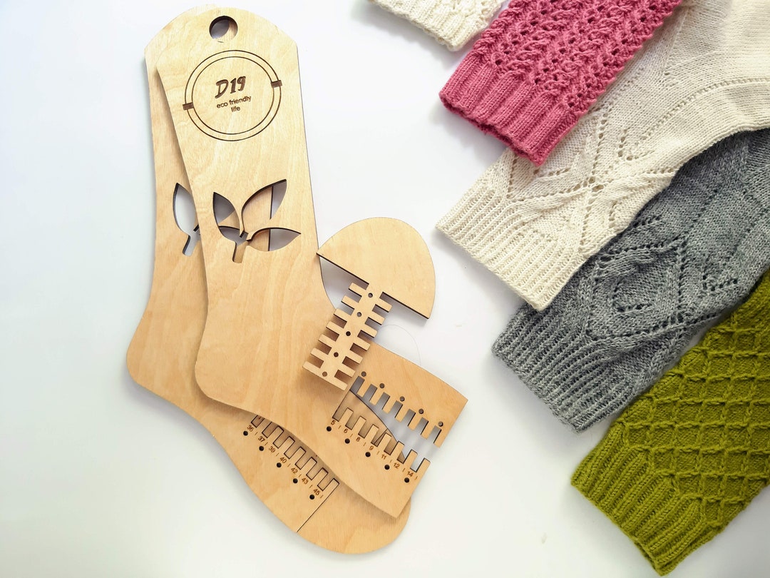 Set of 2 Pcs Wooden Sock Blockers, Knitting Supplies, Adjustable ...