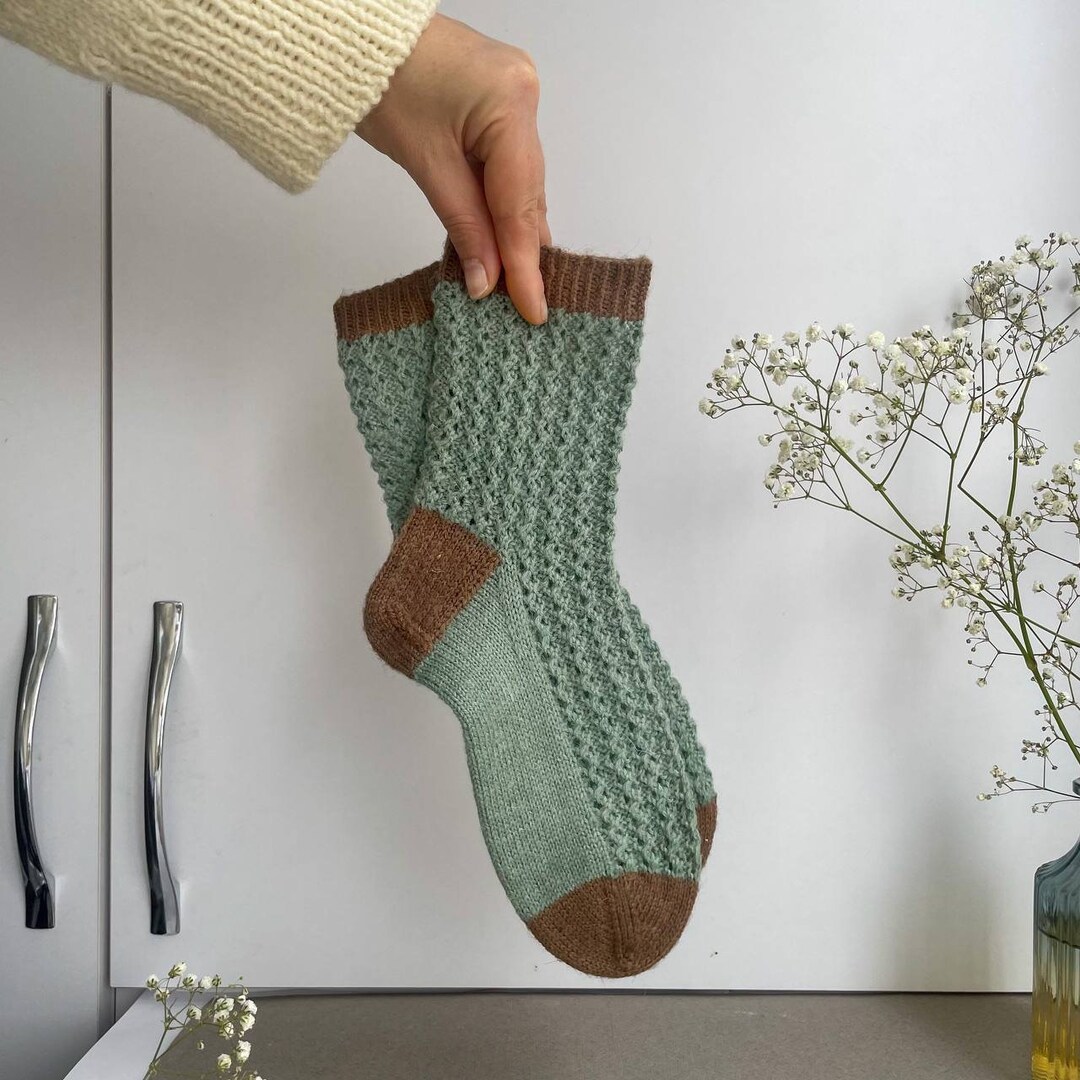 Wool Socks, Knitting Patterns, Knit Gifts for Mom, Socks for Beginners ...