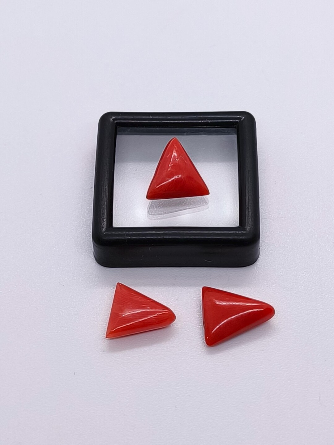 Natural Salmon Pink Coral Trilling Cabochon-pink Coral Triangle ...