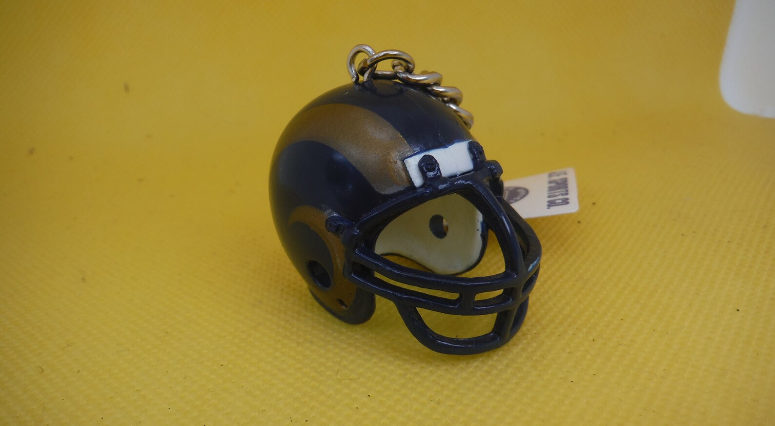 Los Angeles Rams Football Key Chain - Etsy