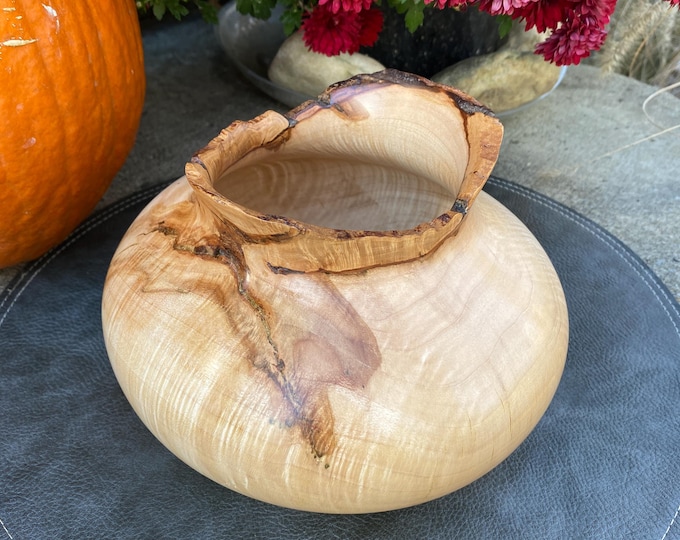 Live Edge Wood Hollow Form/ Hand Turned/ Maple Wood - Etsy
