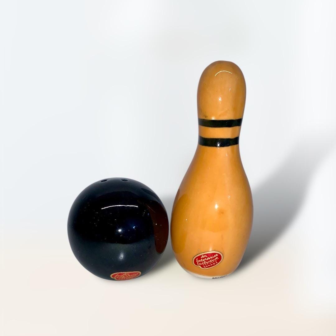Vintage Ceramic Bowling Pin and Bowling Ball Salt and Pepper Shakers ...