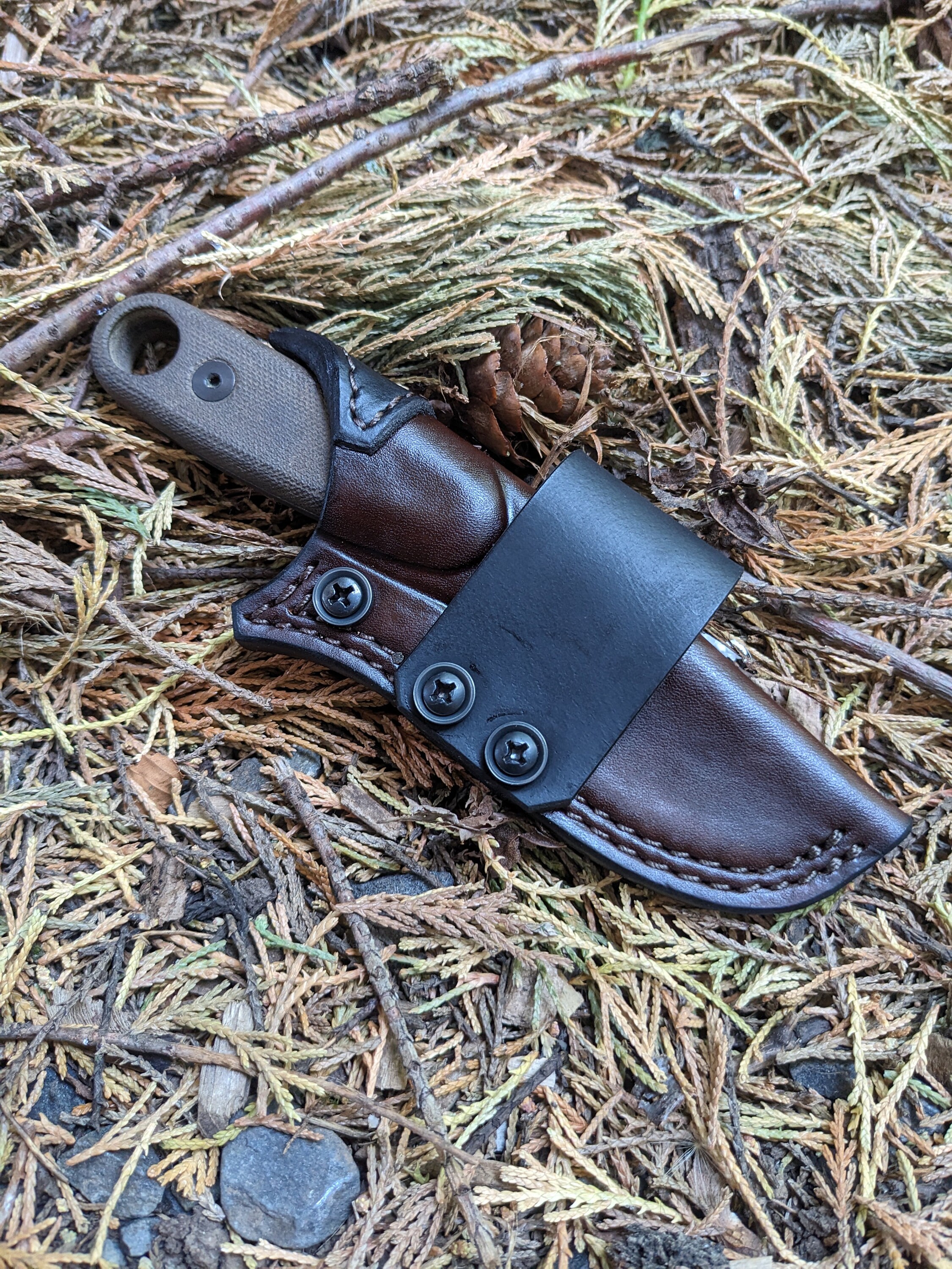 Esee Izula 2 leather scout cross draw sheath, The Scout Ant brown