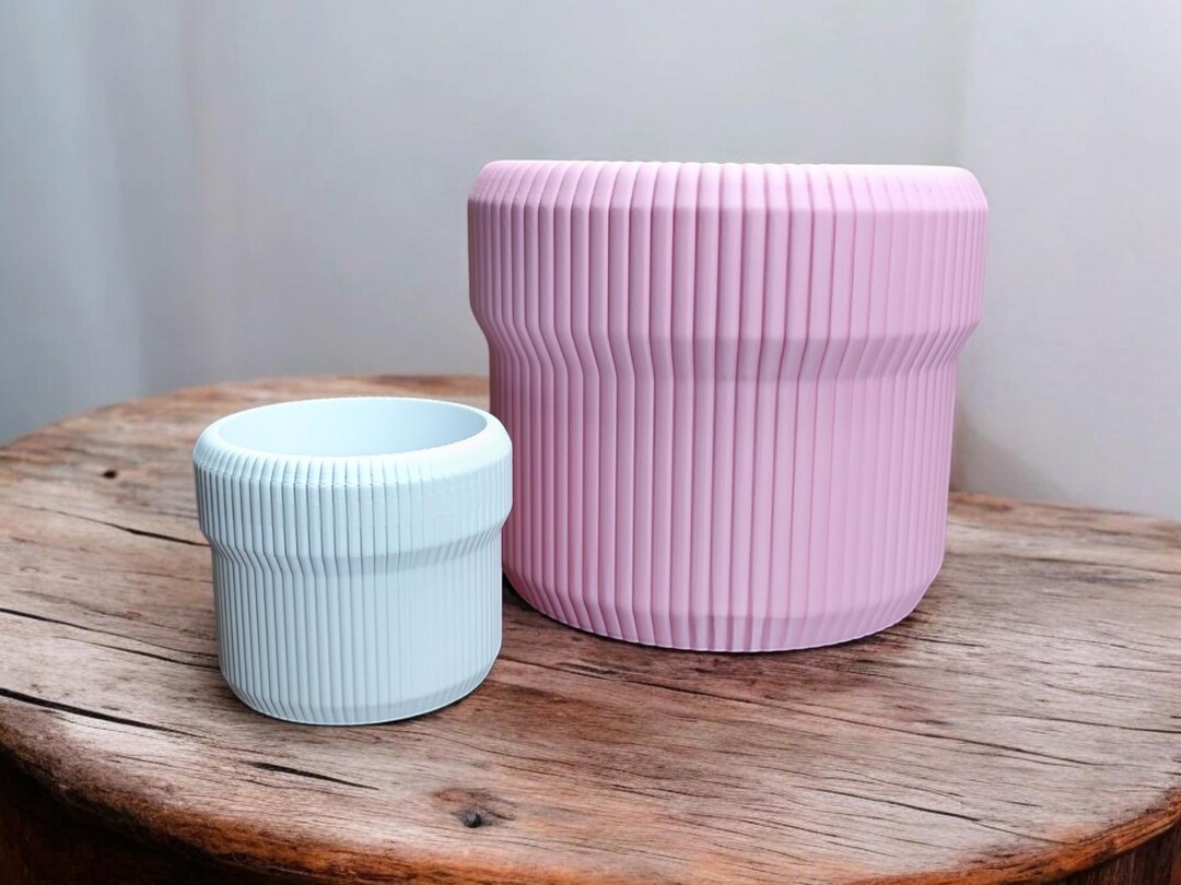 Venlo Plant Pot | Sleek Ribbed Design for Modern and Timeless Decor - Etsy