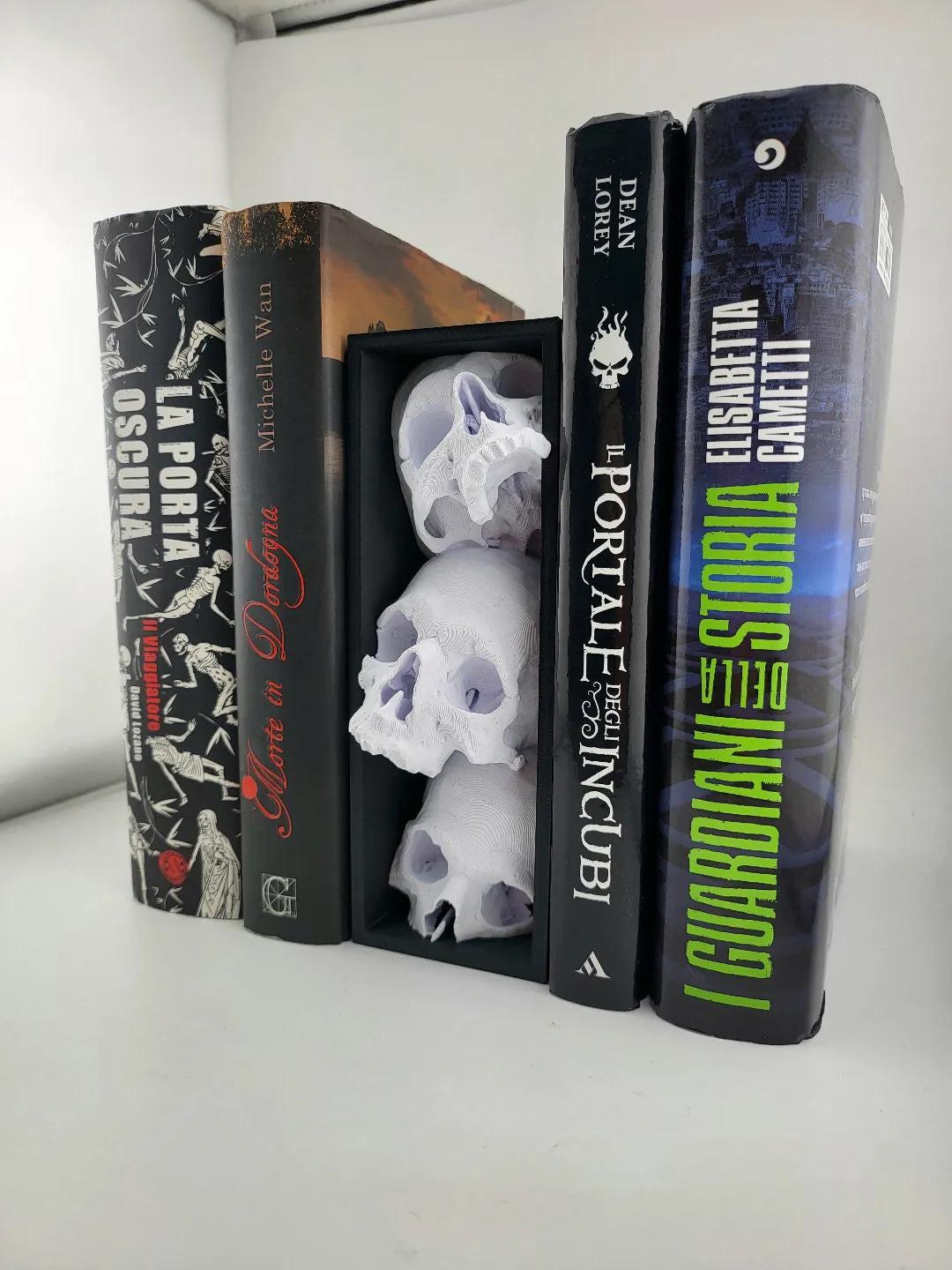 3 Skulls Book Nook | 3D Printed Gothic Bookshelf Diorama - Etsy