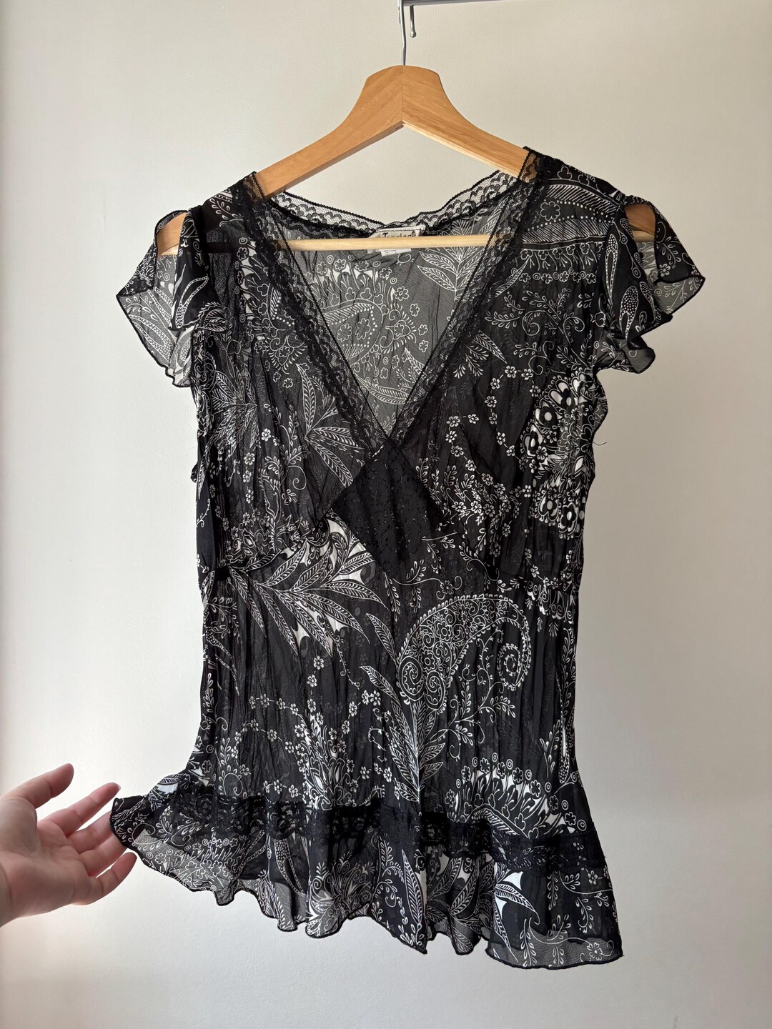 1990s Sheer Paisley Top | Vintage V-neck Crinkle Top - Etsy
