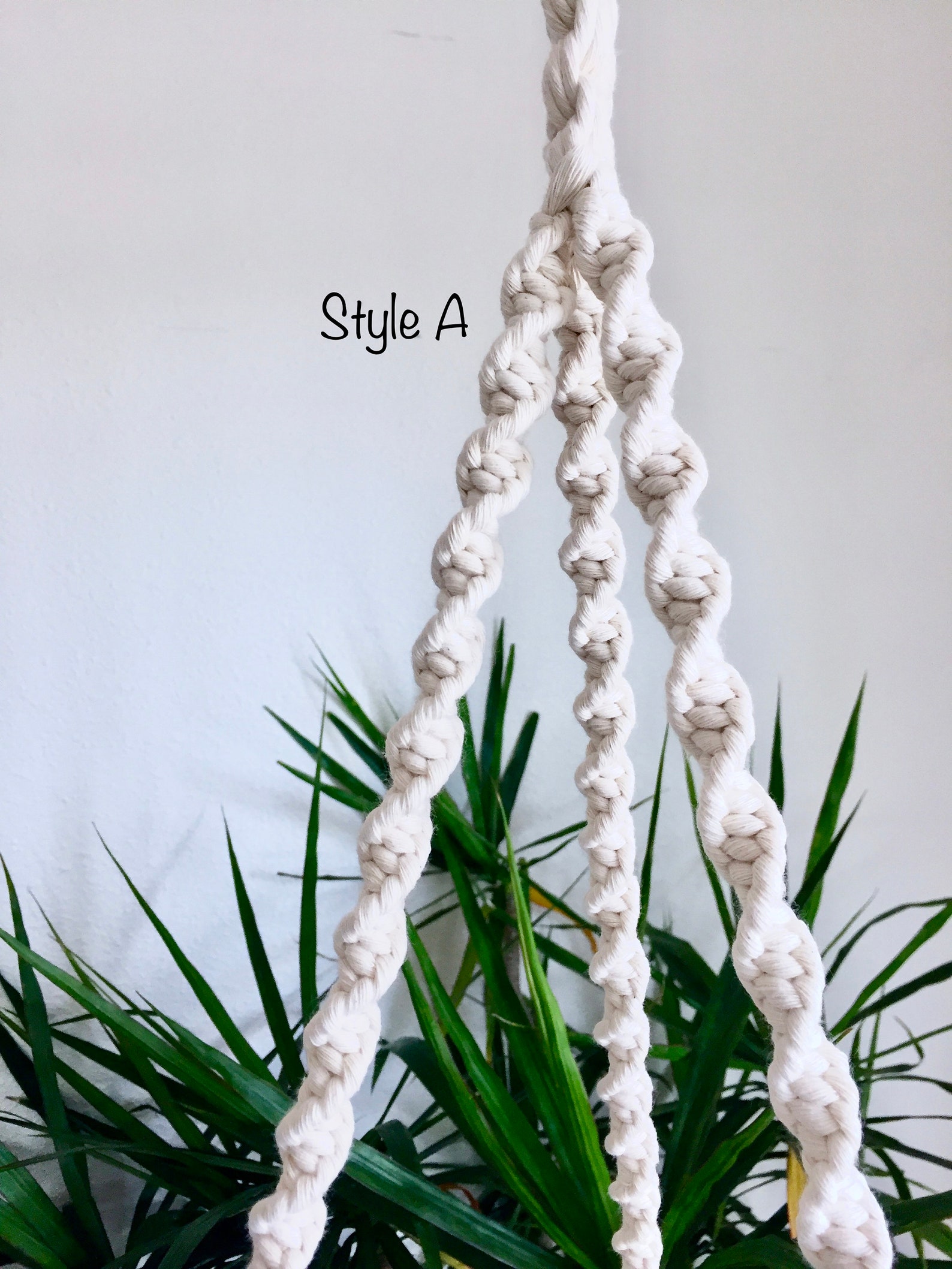 Macrame Aria Diffuser Holder - Etsy