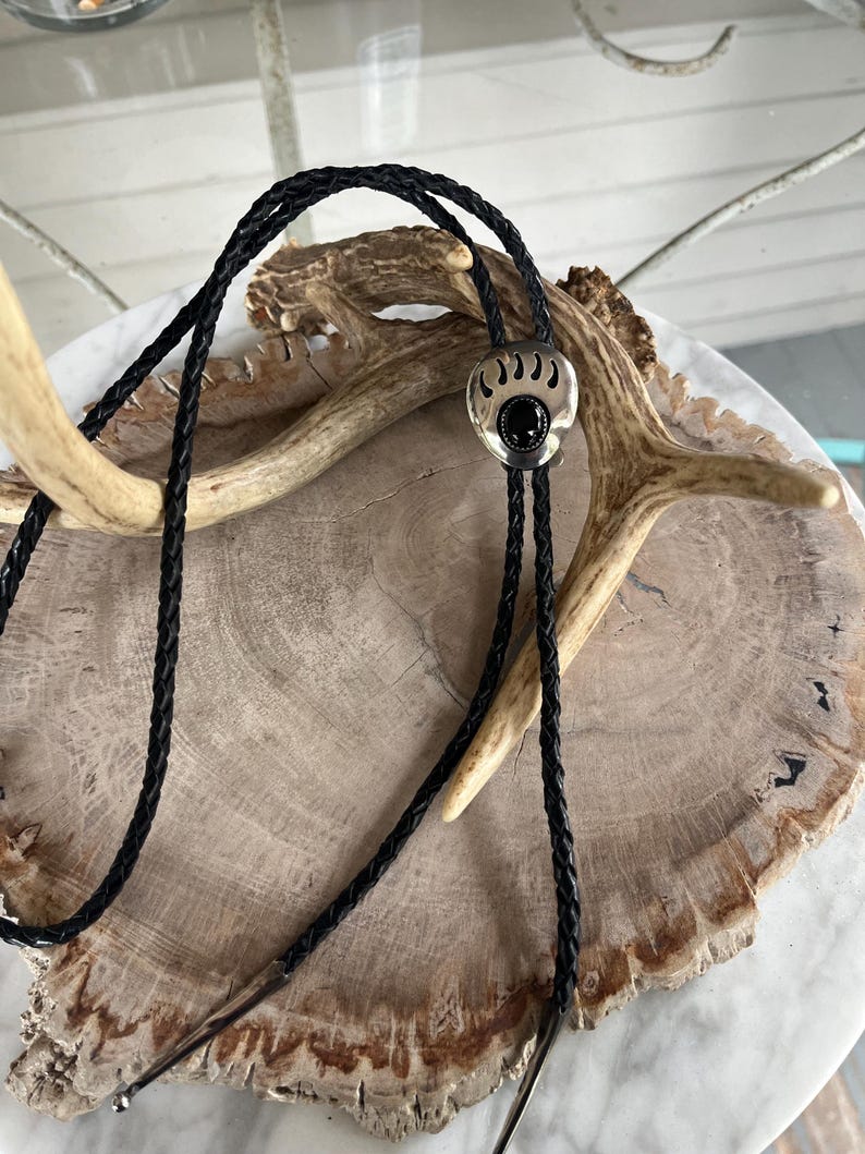 Vintage Navajo Sterling Silver and Onyx Leather Bolo Tie of Shadowbox Bear Paw Claws - Etsy