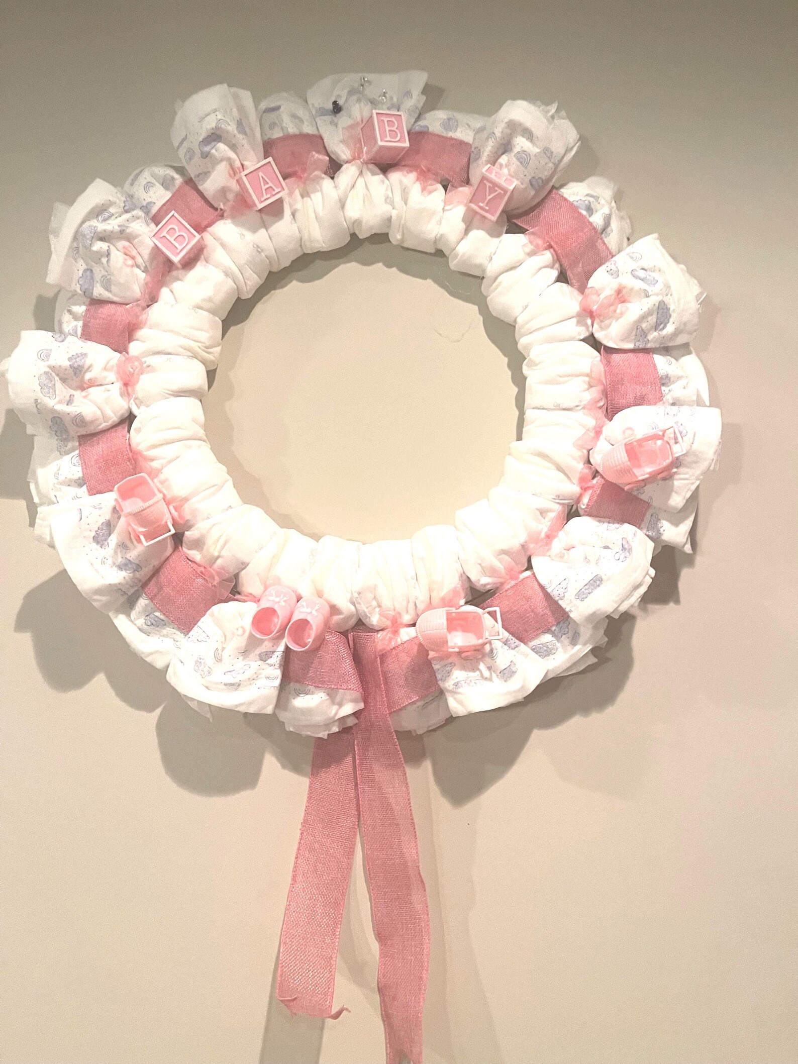 Pink Diaper Wreath With 14-inch Round Frame – Perfect Baby Shower ...