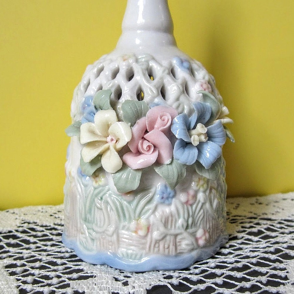 Capodimonte Floral Bell Roses Hand Painted Cream Color - Etsy