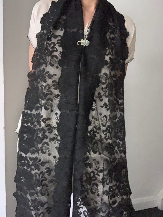 Vintage Victorian lace shawl stole wrap black lace lo… - Gem