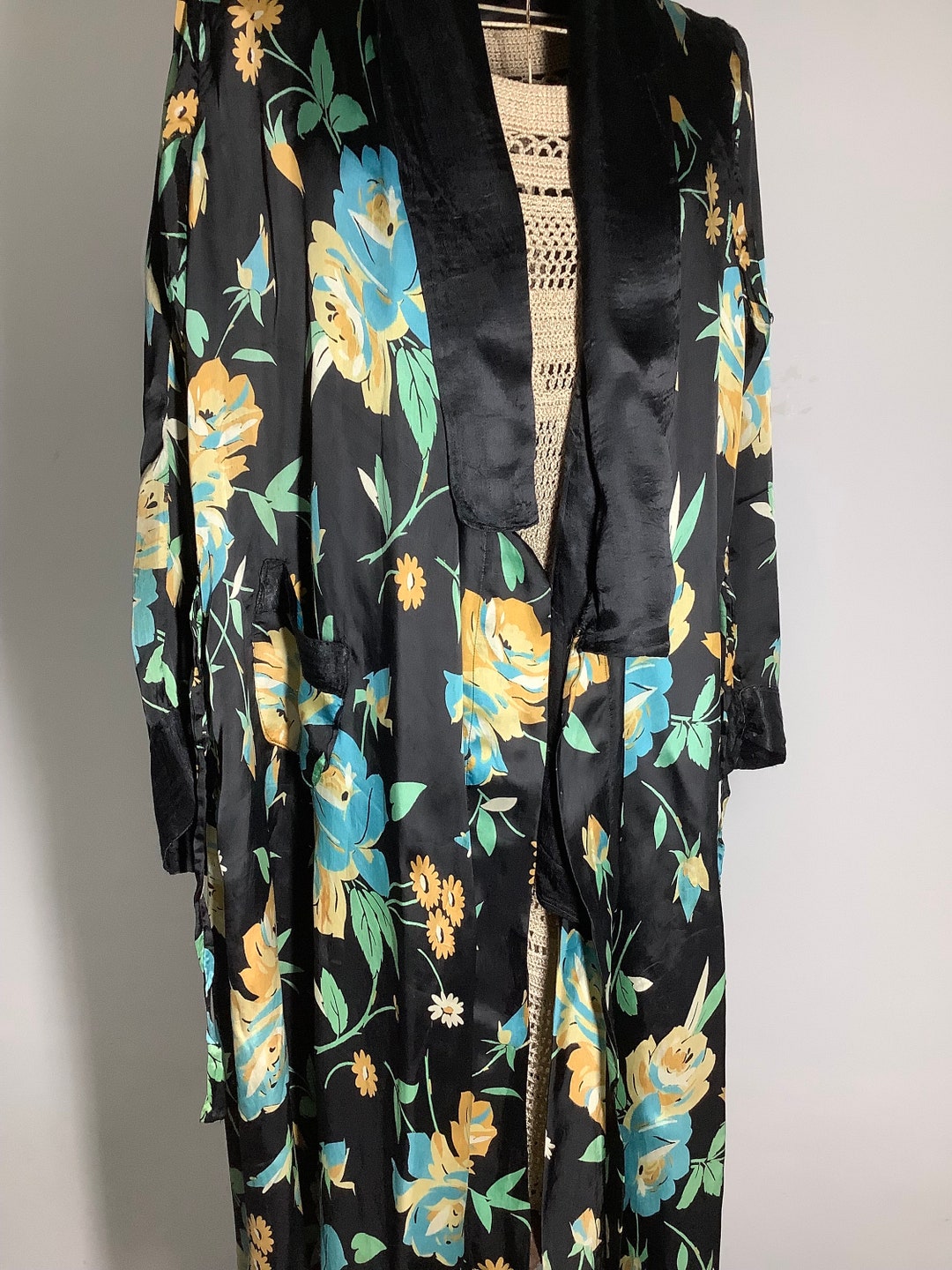 Vintage 1930s Art Deco Wrap Robe Dressing Gown Bold Print Blue Roses ...