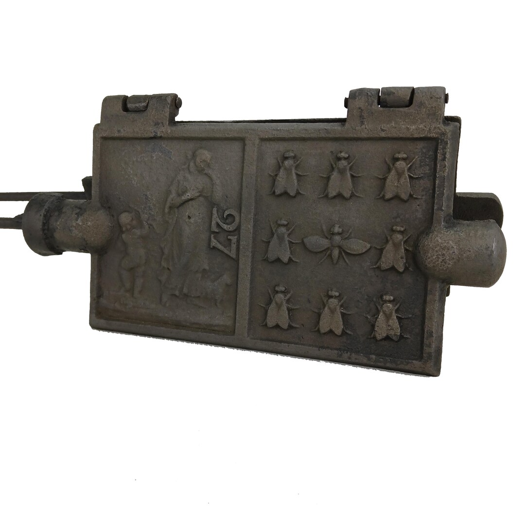 Rare and Old Metal Wafer Iron / Host Iron / Cast Iron Waffle Iron ...