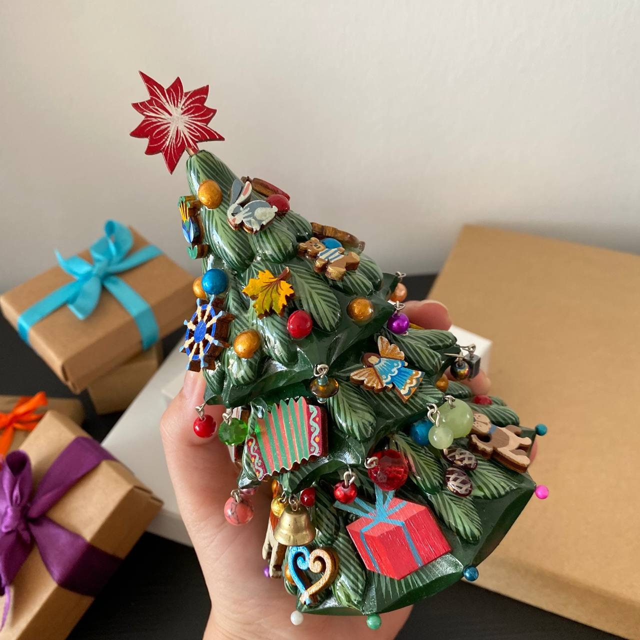 Christmas Decoration: Amazing Wobble Xmas Tree Awesome Handmade ...