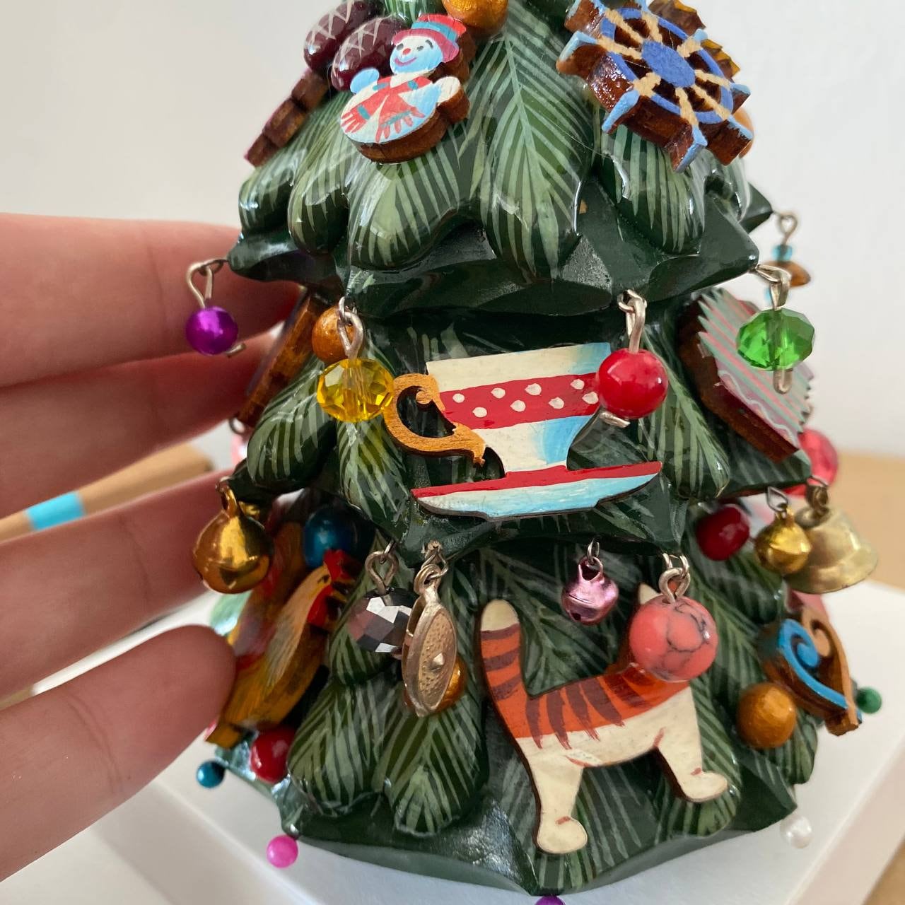 Christmas Decoration: Amazing Wobble Xmas Tree Awesome Handmade ...