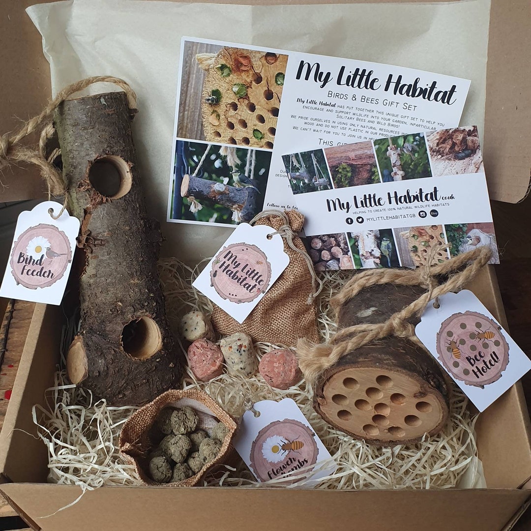 BIRDS & BEES Large Gift Set | Natural | Bird Food | Bee Hotel ...
