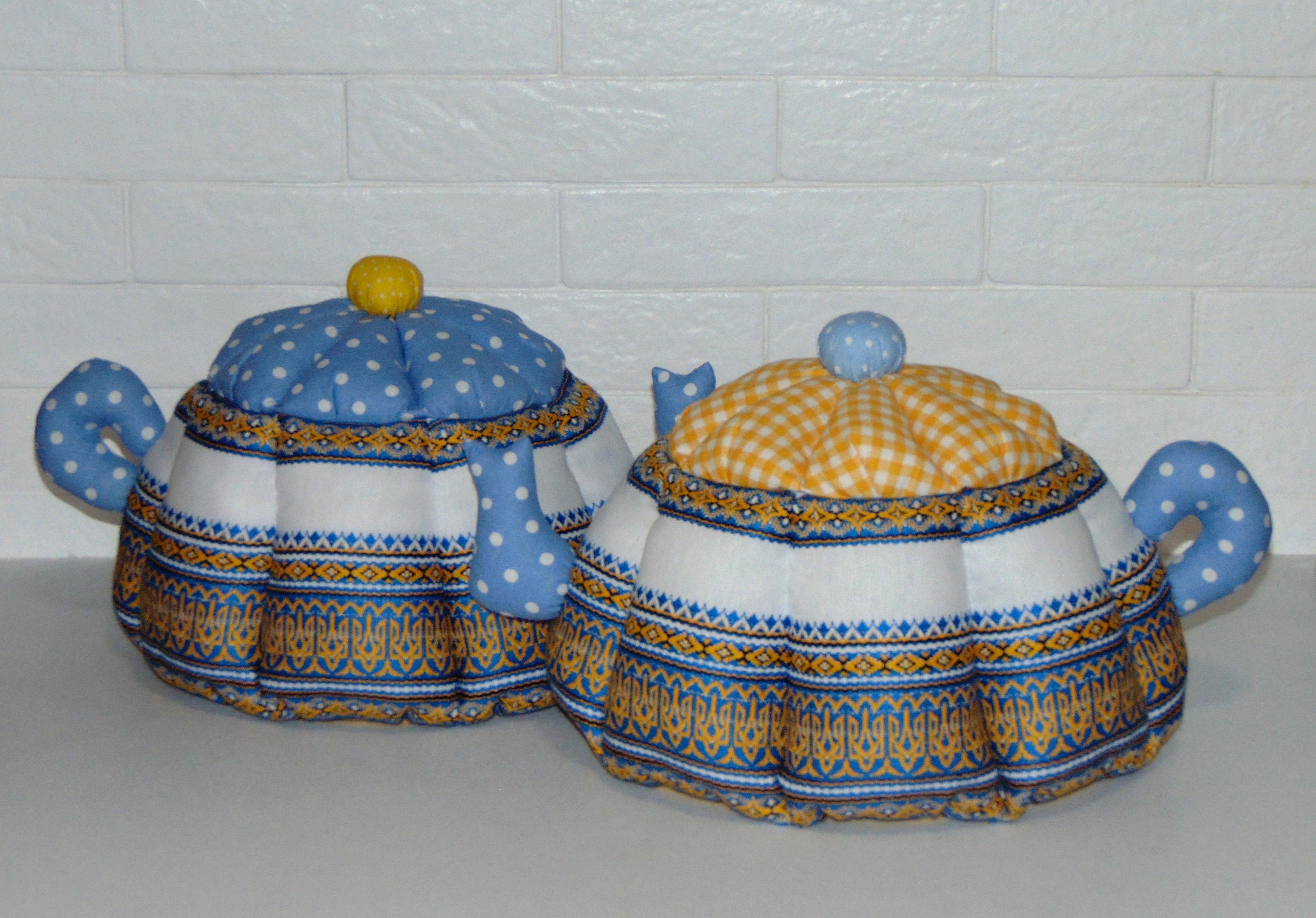 Ukrainian Teacozy With National Coat of Arms, Yellow and Blue Teapot ...