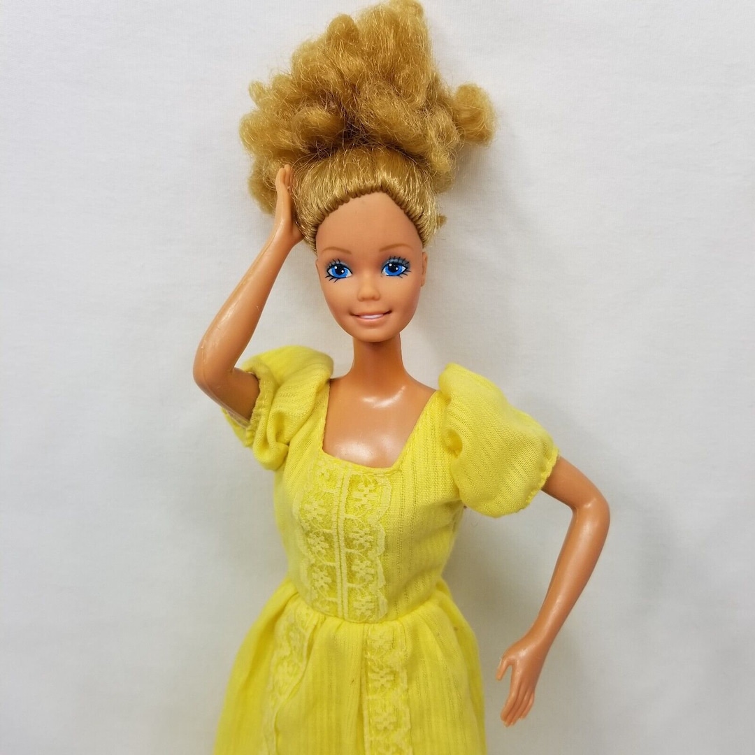 Barbie Curl Magic Doll Vintage in Original Yellow Dress AS IS Curly ...