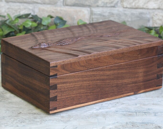 Dovetail Keepsake Box, Walnut Wood Box, Memory Box Walnut, Alligator ...