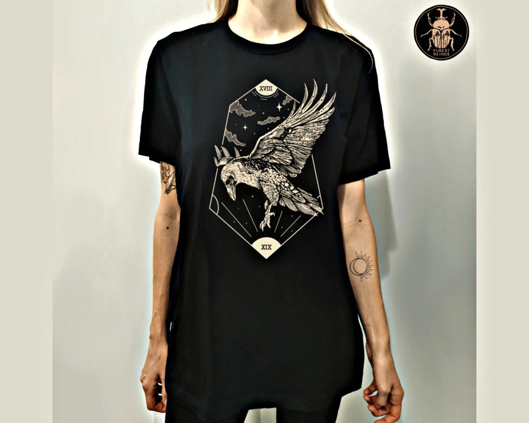 Raven Gothic UNISEX T-shirt Crowcore Ravencore Sun Moon Tarot Card ...