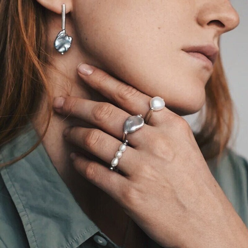 Modern Pearl Ring - Etsy