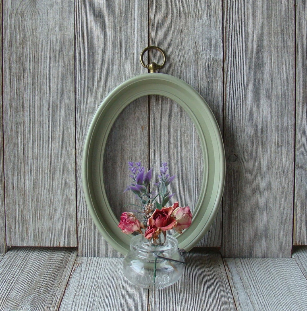 Hand Painted 5 X 7 Tate Green Oval Vintage Frame With Metal Hanger - Etsy
