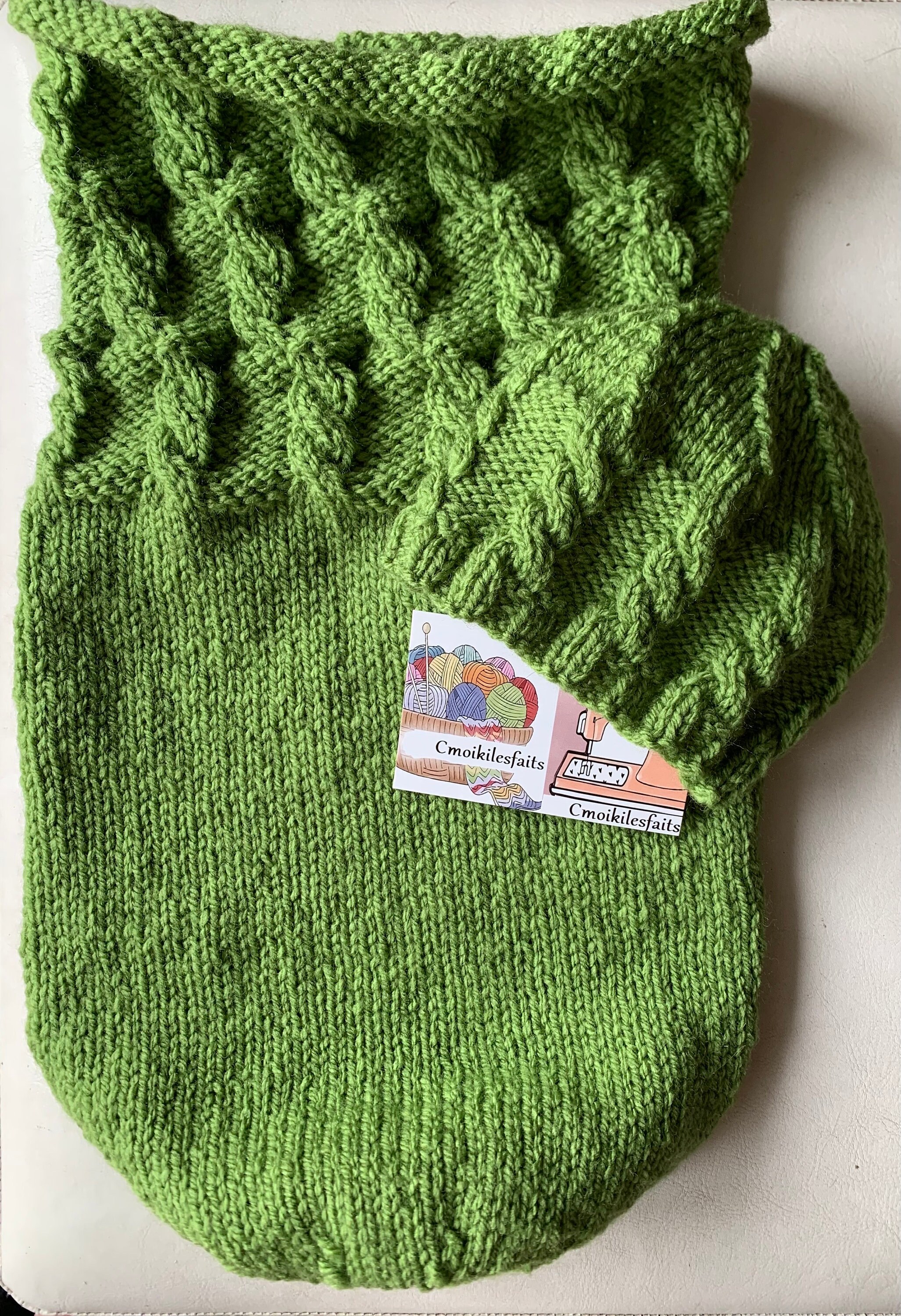 Cocon, cocon de naissance, chaussette d'emmaillotage, cocon tricoté main, cocon de sommeil ...