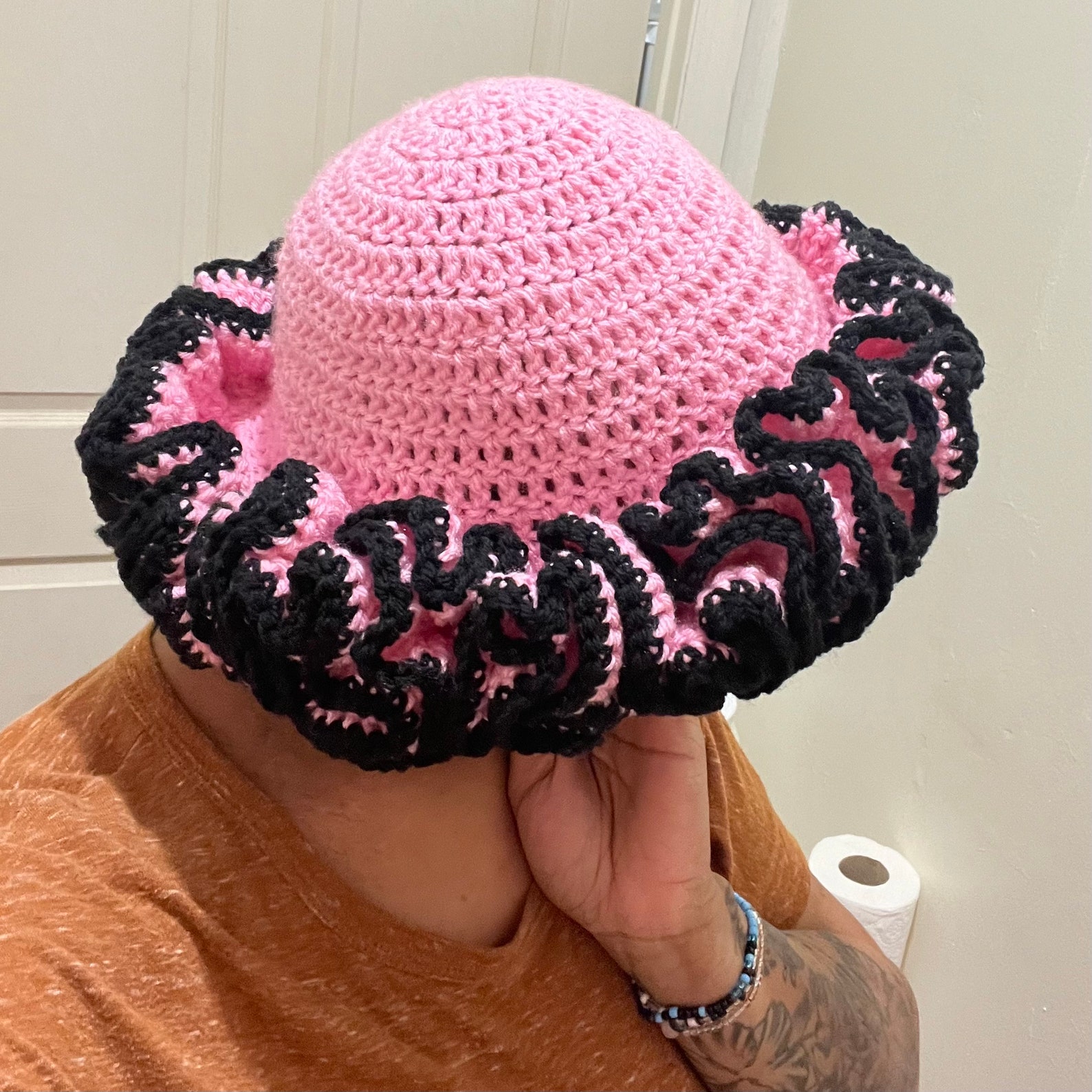 Slayd Crochet Ruffled Bucket Hat PATTERN - Slay’d Studio - Etsy