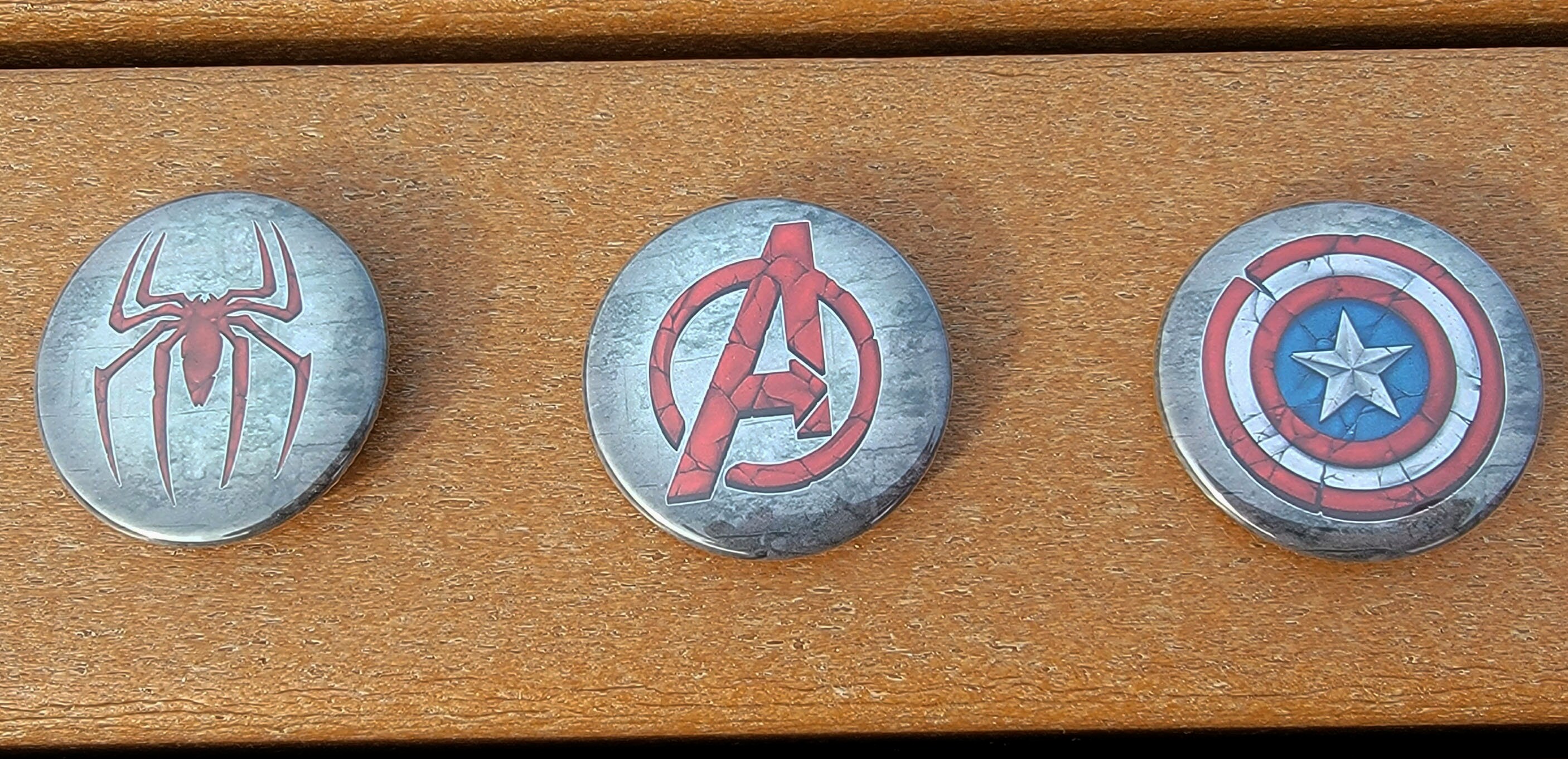 Marvel Button Pin 1.75 Spiderman Capitán América - Etsy España