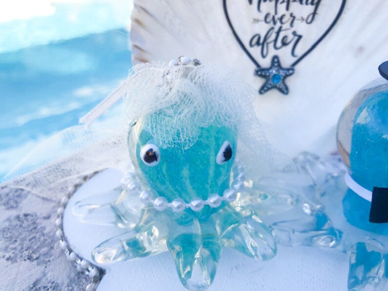 Beach Wedding Cake Topper Octopus Bride and Groom Cake - Etsy