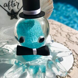 Beach Wedding Cake Topper, Octopus Bride and Groom Cake Topper ...