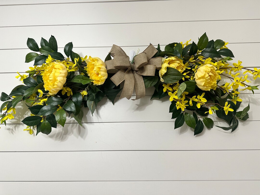 Horizontal Forsythia Swag, Year Round Everyday Swag Above Front Door ...